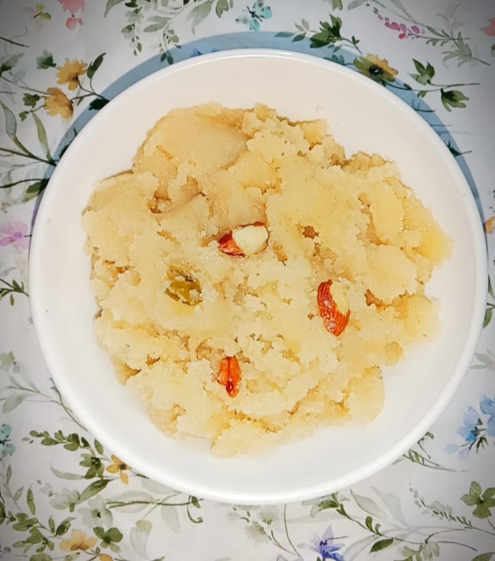 Sooji Halwa (semolina Halwa)